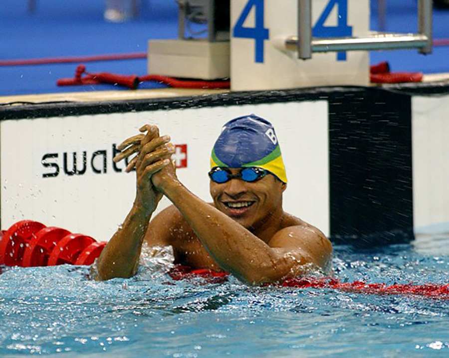 Ricardo Badaró e atleta paralímpico Clodoaldo Silva encerram o Sesc ...